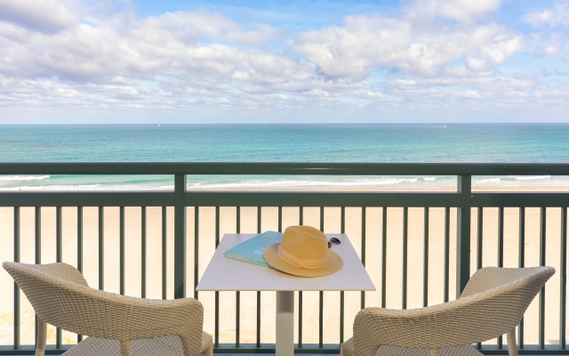 Explore the Beauty in Photos - The Singer Oceanfront Resort